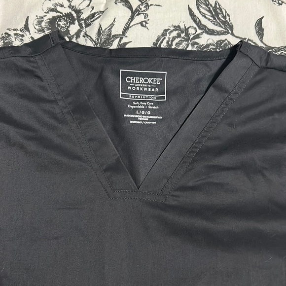 Cherokee | Tops | New Cherokee Srub Top | Poshmark